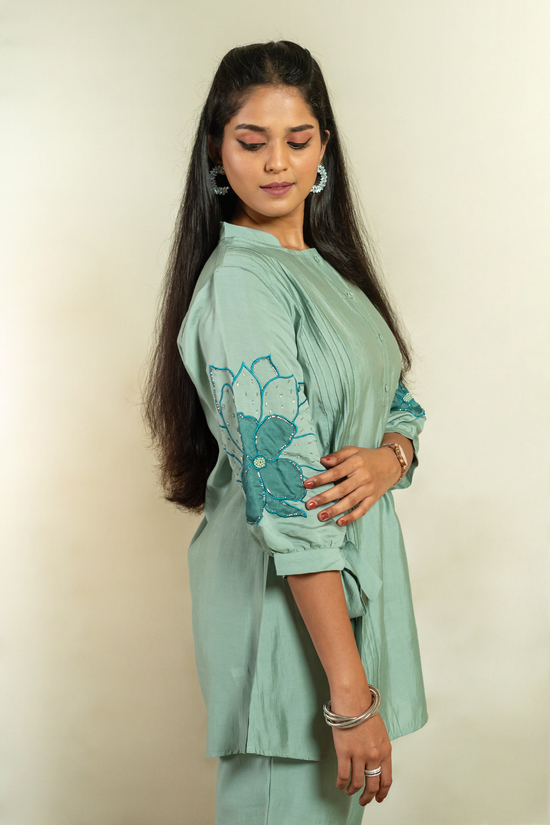 Pebble Green Roman Silk Embroidered Co-ord Set – labelpurkhin
